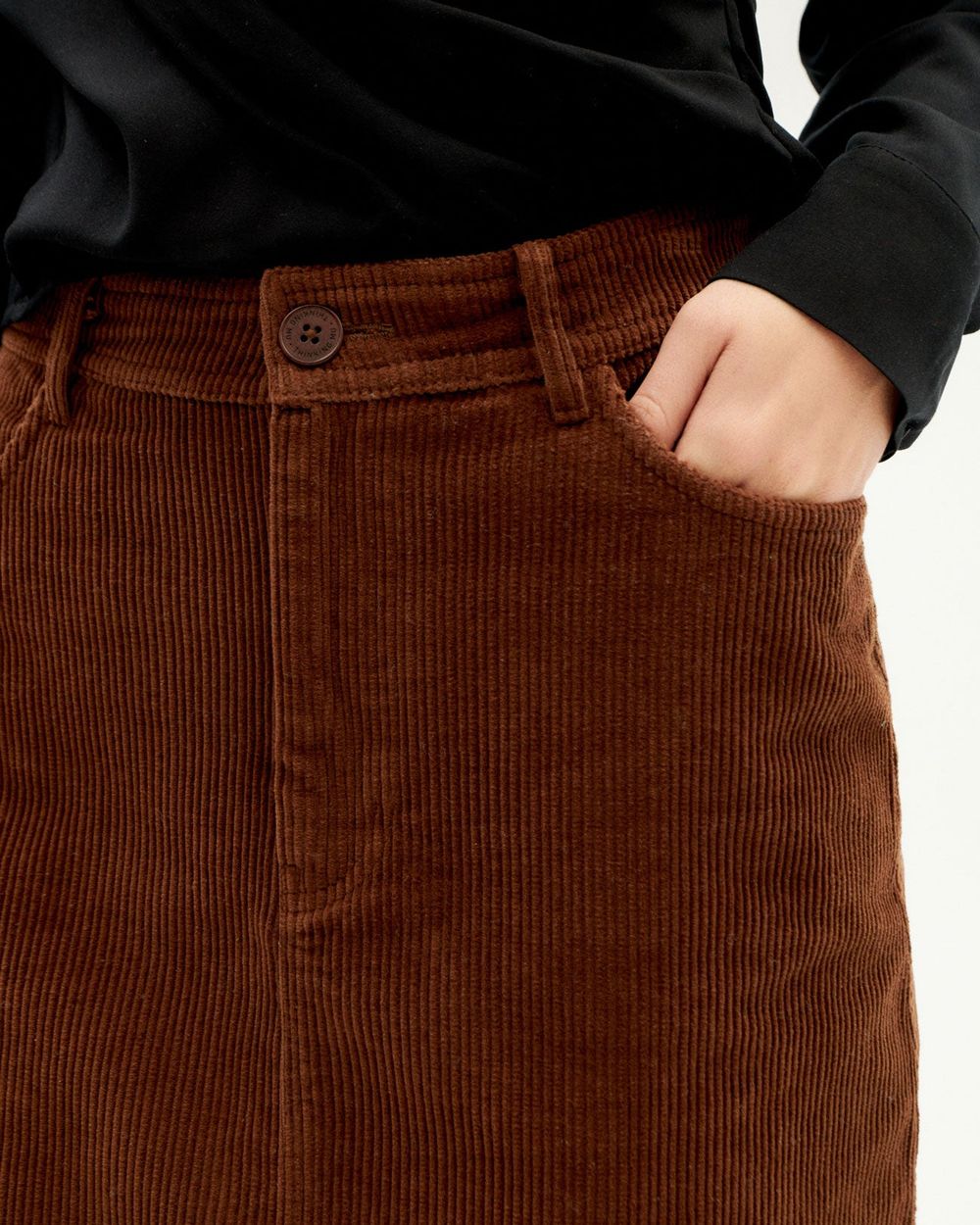 Jupe en velours côtelé de coton bio | marron "chocolate corduroy marsha ...