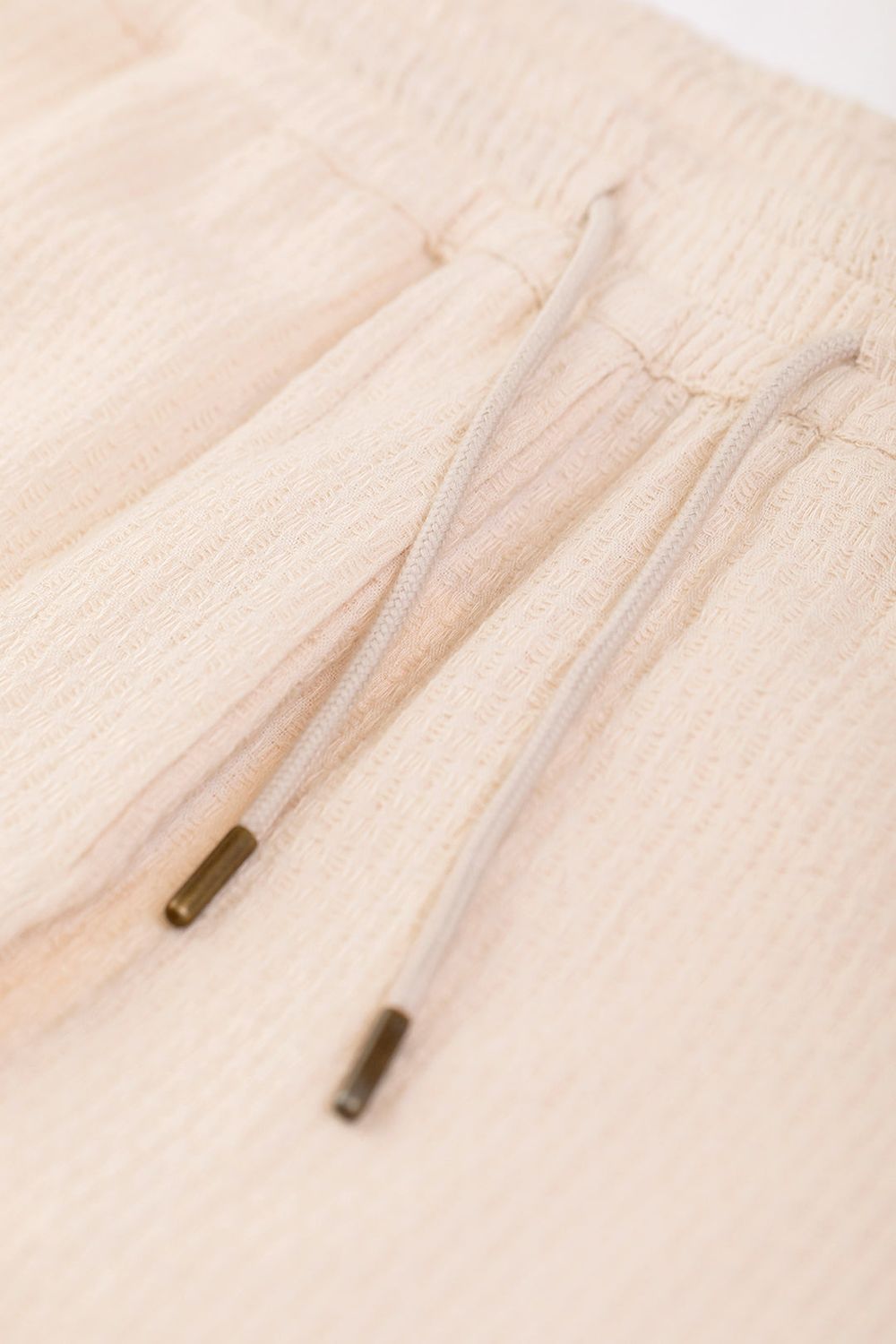 Pantalon beige texturé en coton bio - relaxed pant sand femme - Rotholz