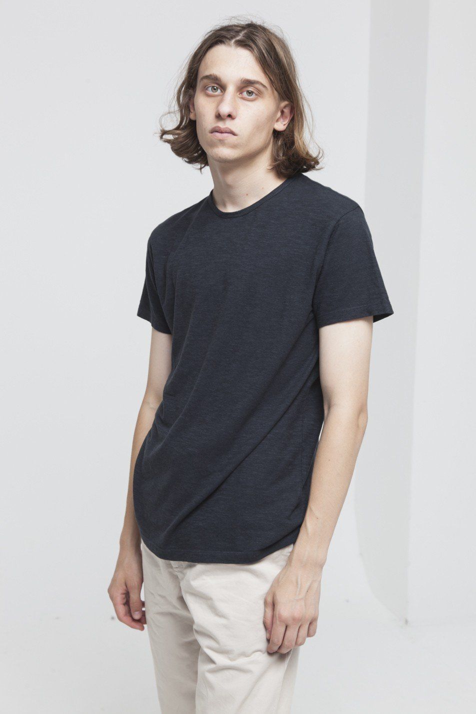 T-shirt uni noir en coton bio homme - Thinking Mu