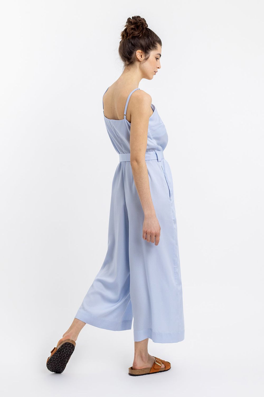 Combinaison bleu clair en tencel - strap jumpsuit sky blue femme - Rotholz